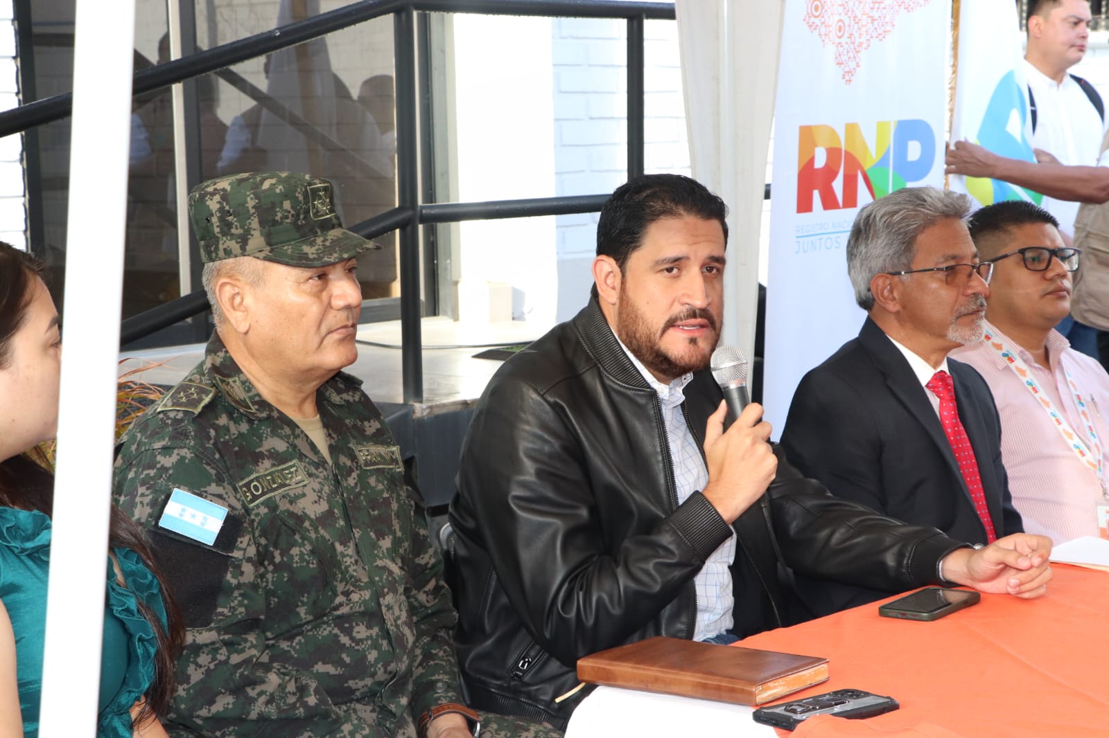 El RNP distribuirá al menos 100 mil DNI a nivel nacional - Hondumedios