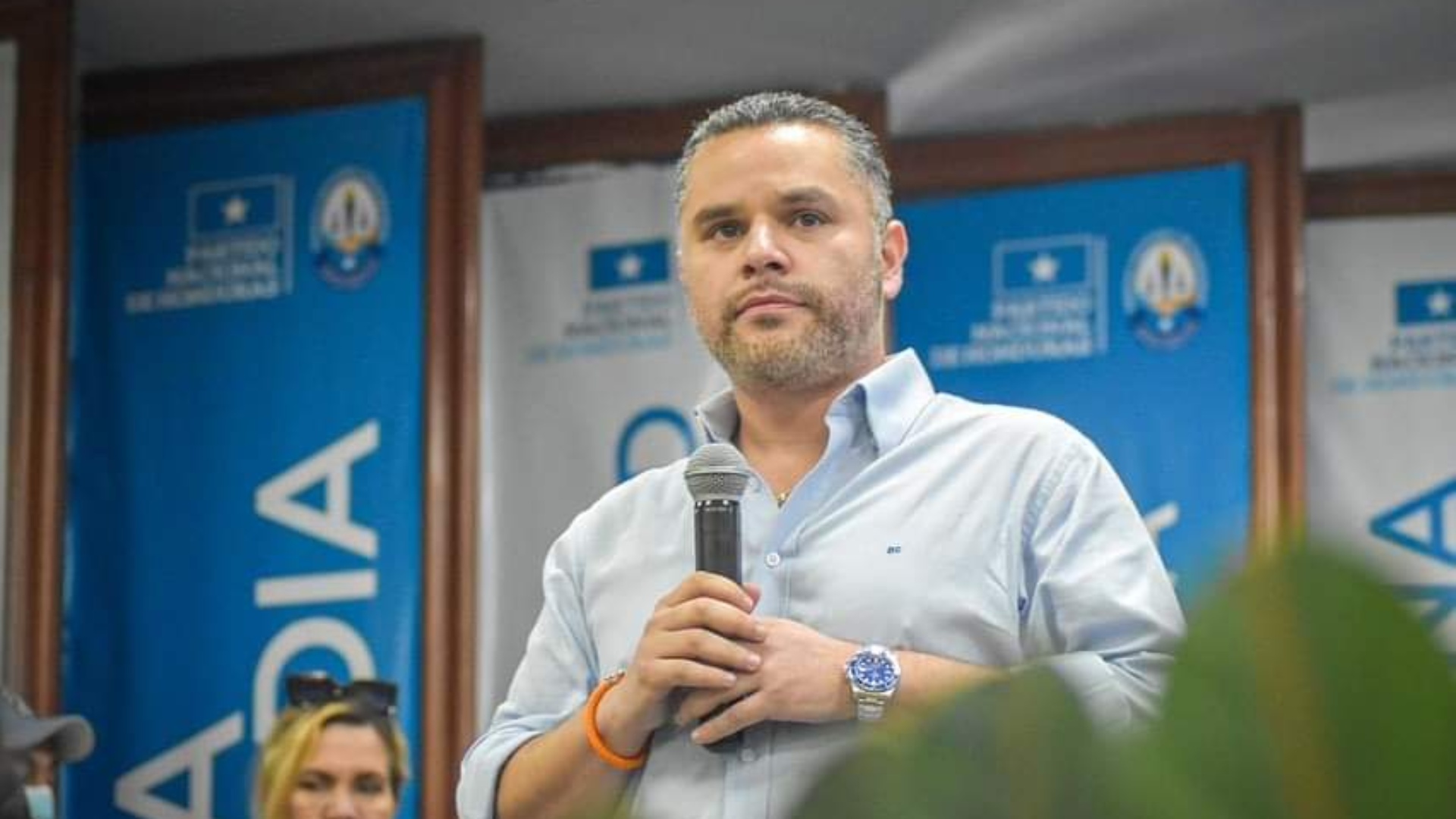 Suspende alerta Roja y orden de captura contra David Chávez